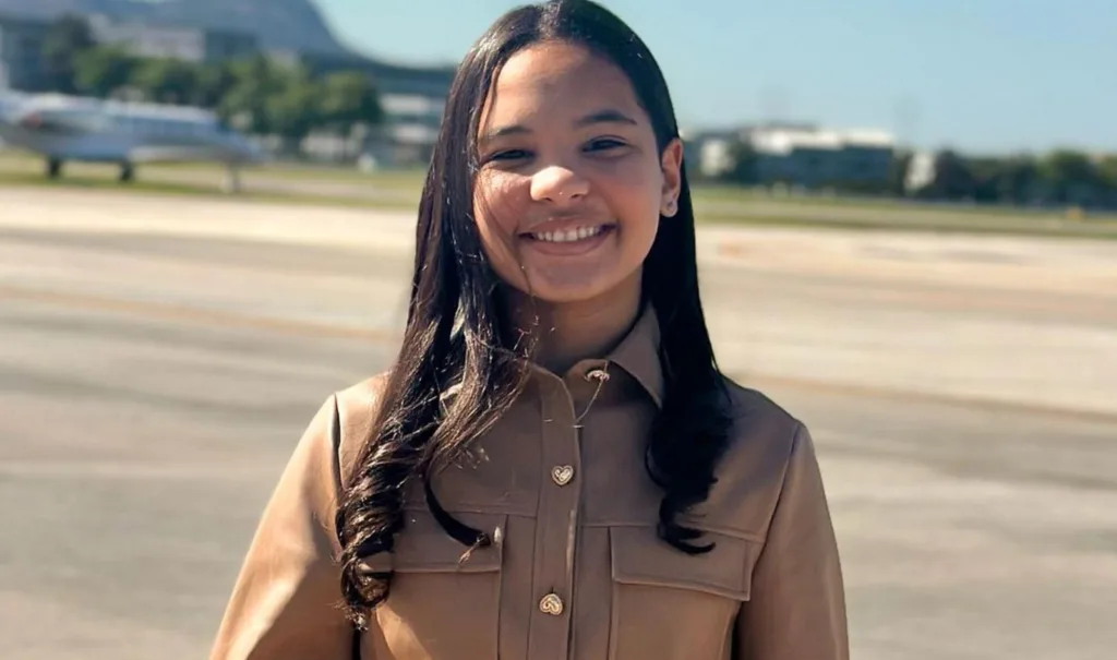 Quem é Maria Marçal, cantora gospel de 13 anos destaque no Hot 100 ...