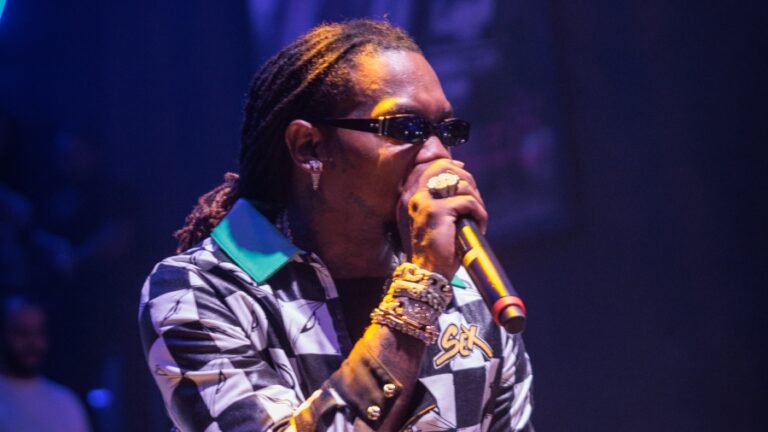 Offset lança 'KIARI' com 18 músicas e feat com John Legend