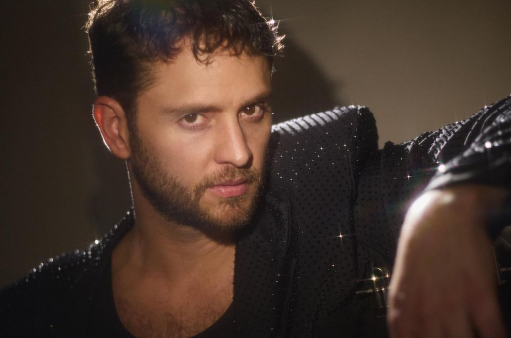 Christopher Uckermann, do RBD, prepara álbum solo: 'Seguir crescendo' - Billboard Brasil